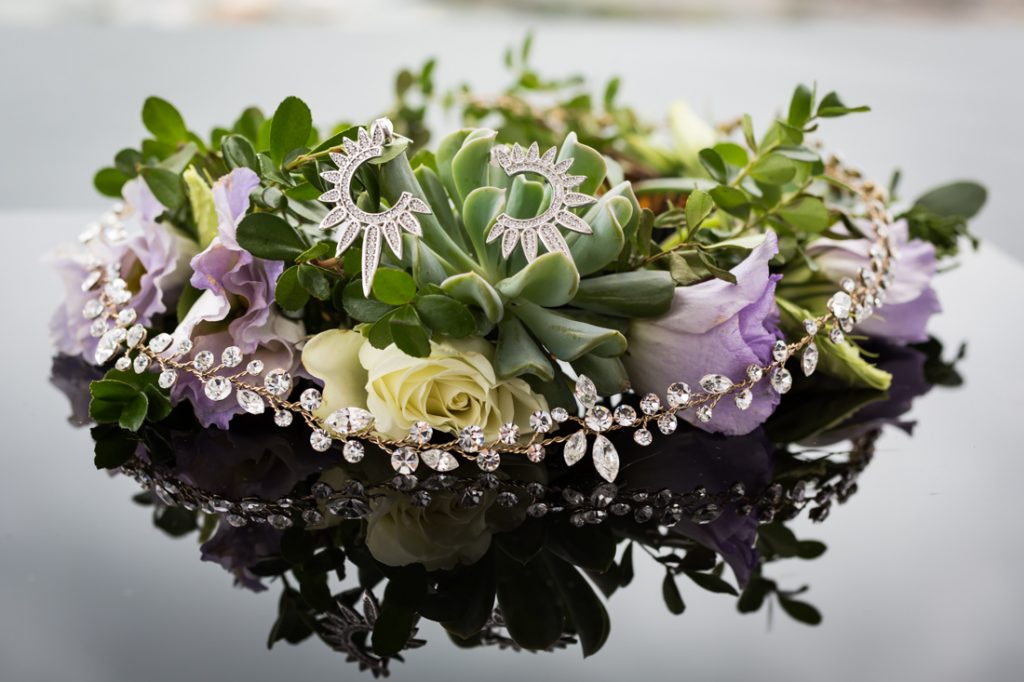 26 Bridge Wedding Photos | Industrial Chic Details