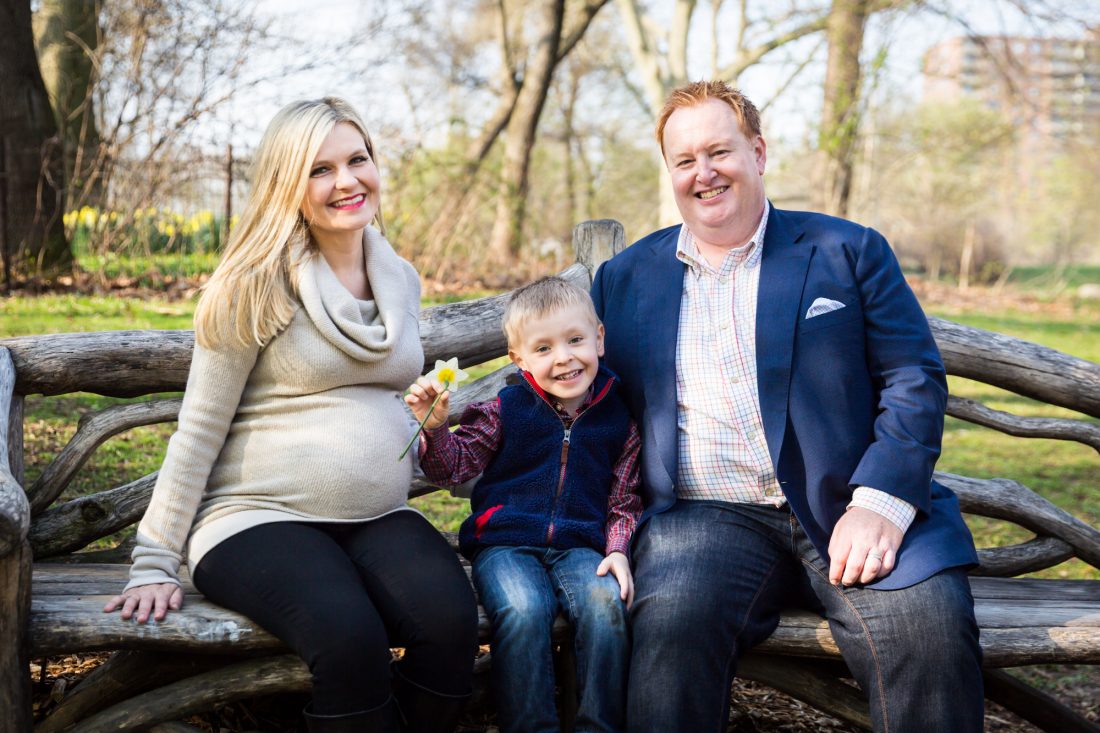 The Best Family Portrait Poses - Los Angeles Wedding and Family ...