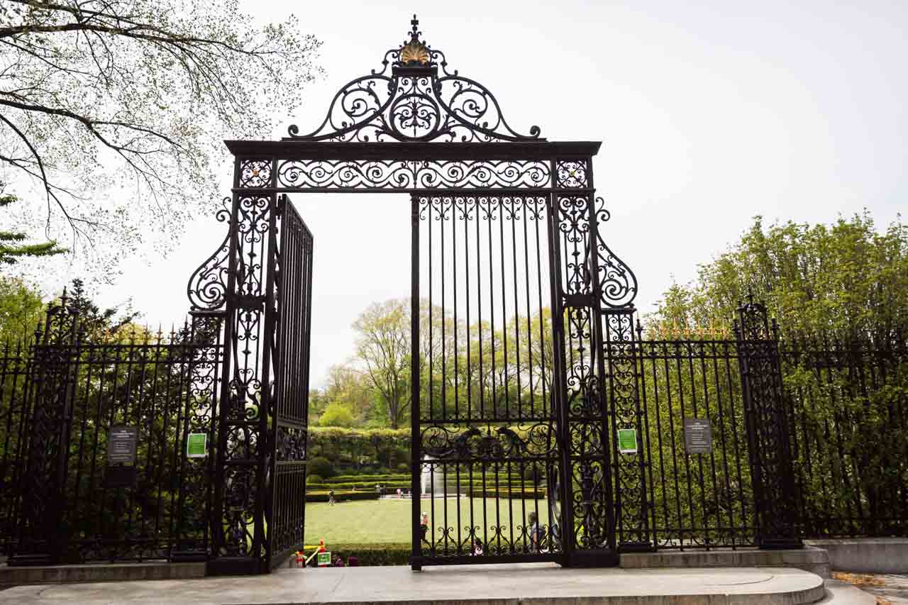 A Central Park Conservatory Garden Wedding - San Antonio & Austin ...