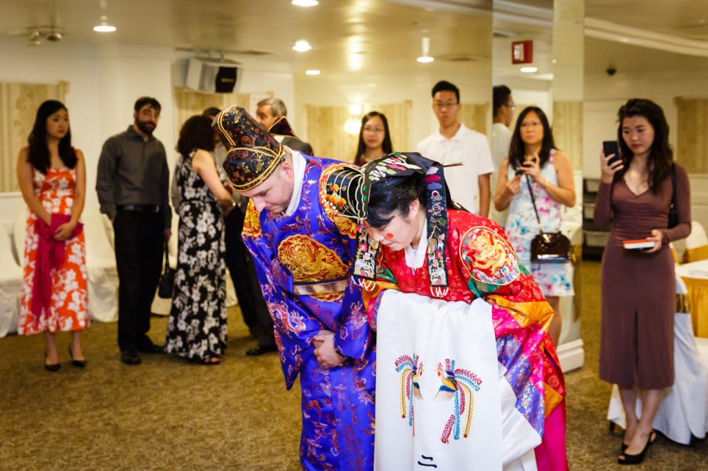 A Traditional Korean Pyebaek Ceremony in NYC - Wedding & Family ...