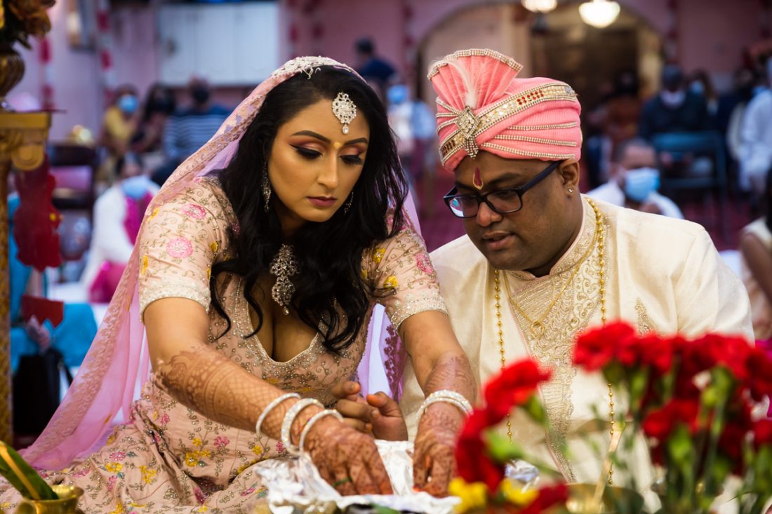 A Hindu Engagement Ceremony in Queens: Sagai Ceremony Photos - Wedding ...