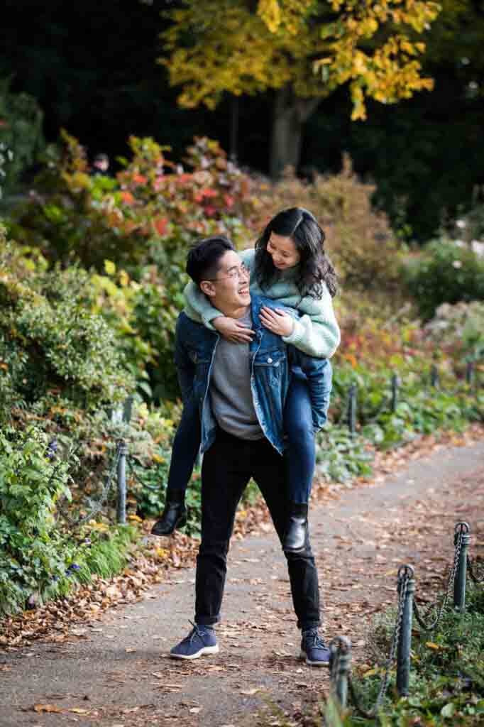 Fort Tryon Park Engagement Photos