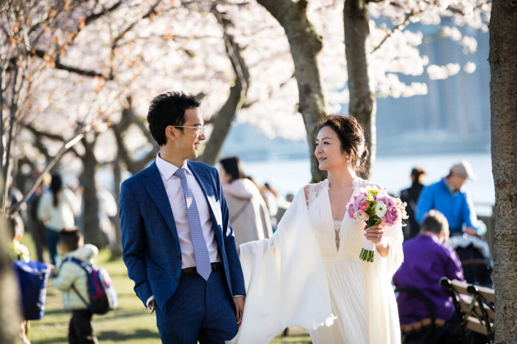 Roosevelt Island Engagement Photoshoot