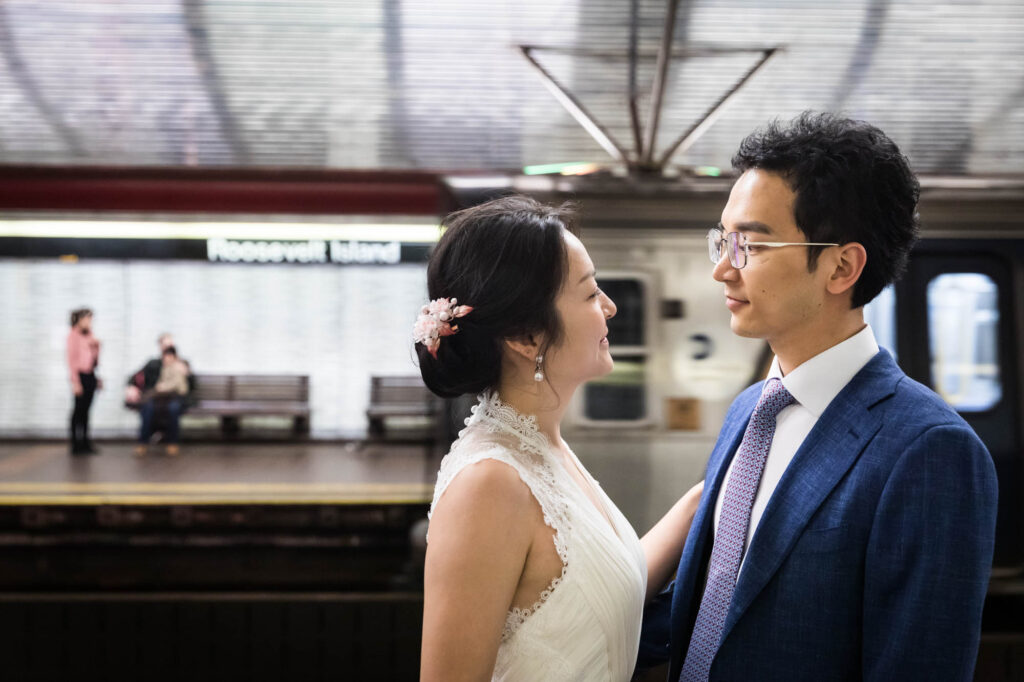 Roosevelt Island Engagement Photoshoot