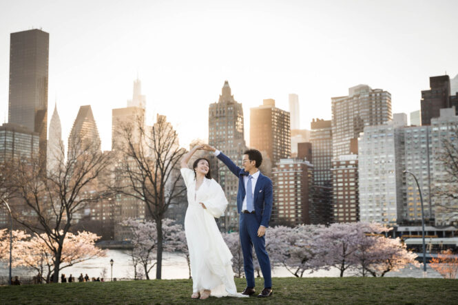 Roosevelt Island Engagement Photoshoot