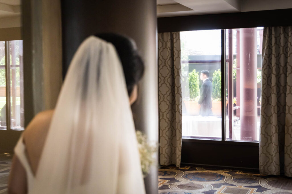 Wendy & Joe's Sheraton LaGuardia East Hotel Wedding