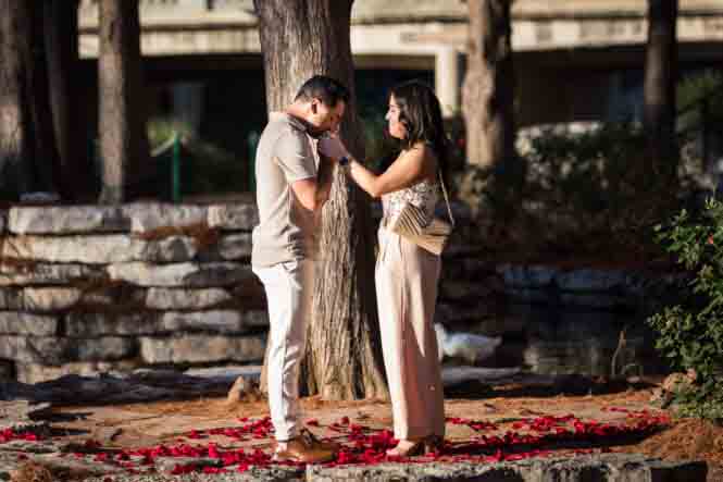 How to Propose at the Pearl