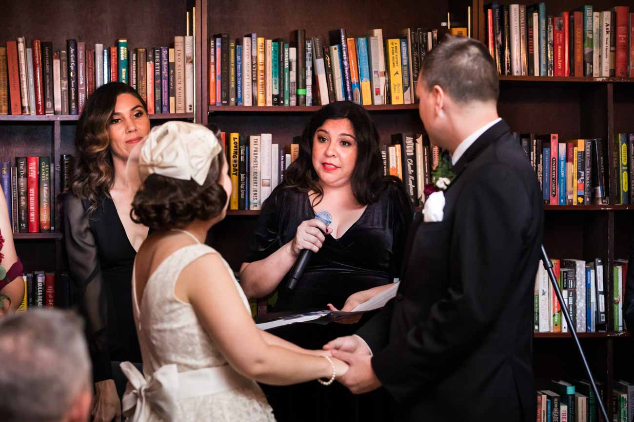 How to Become a Wedding Officiant in San Antonio