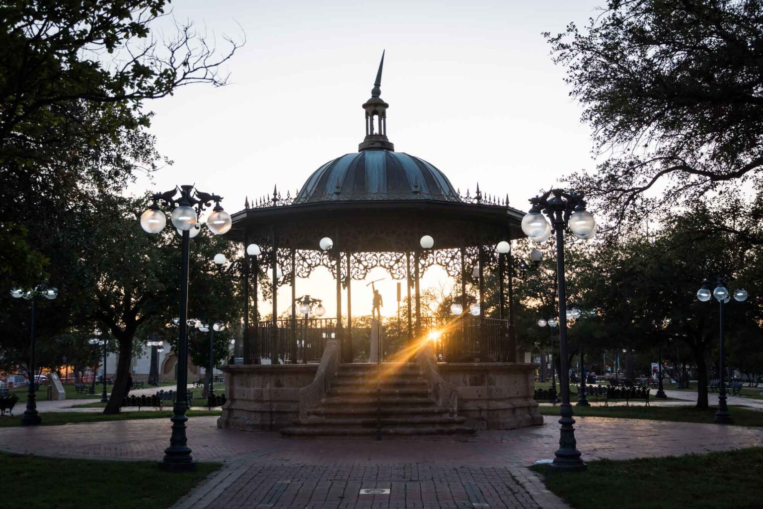 A Milam Park Family Portrait - Wedding & Family Photographer | Kelly ...