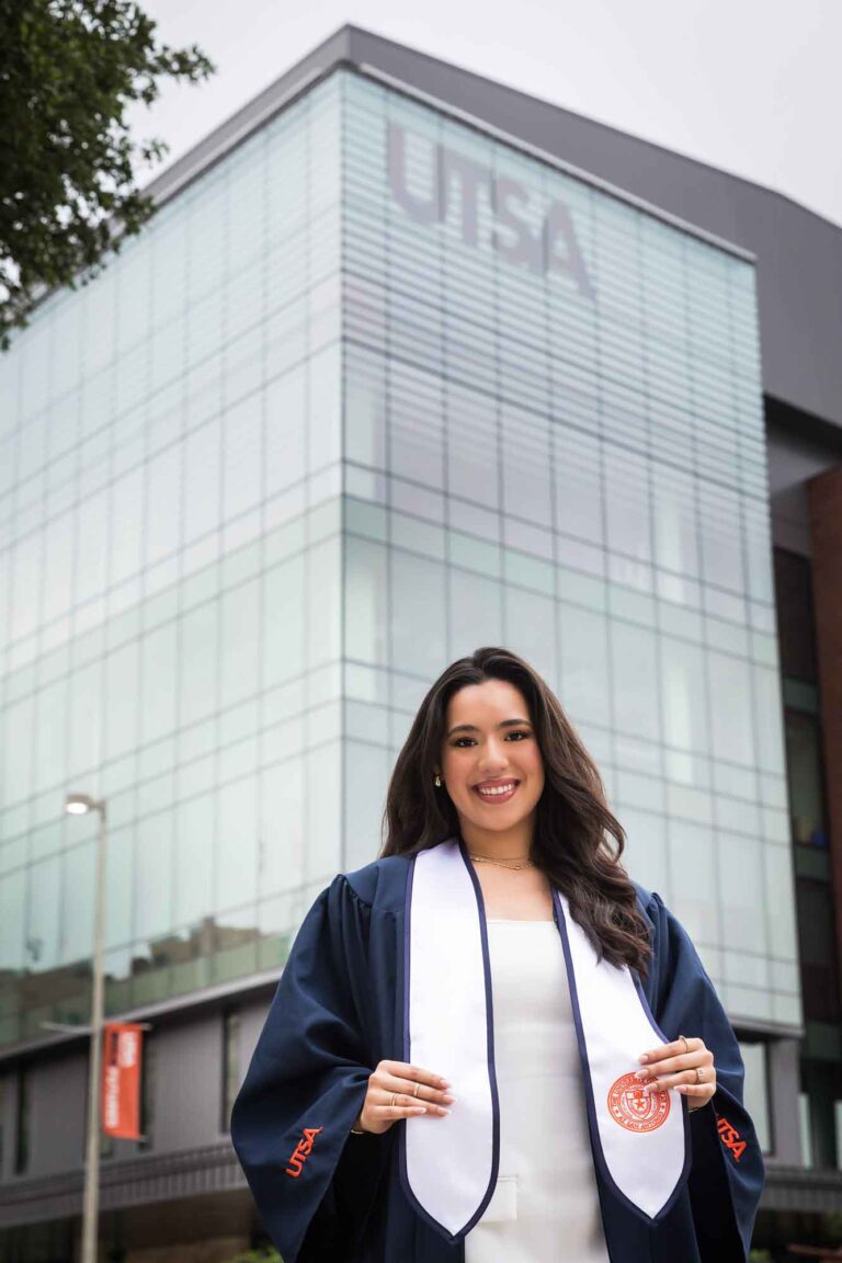 Downtown San Antonio UTSA Graduation Photo Shoot - Los Angeles Wedding ...